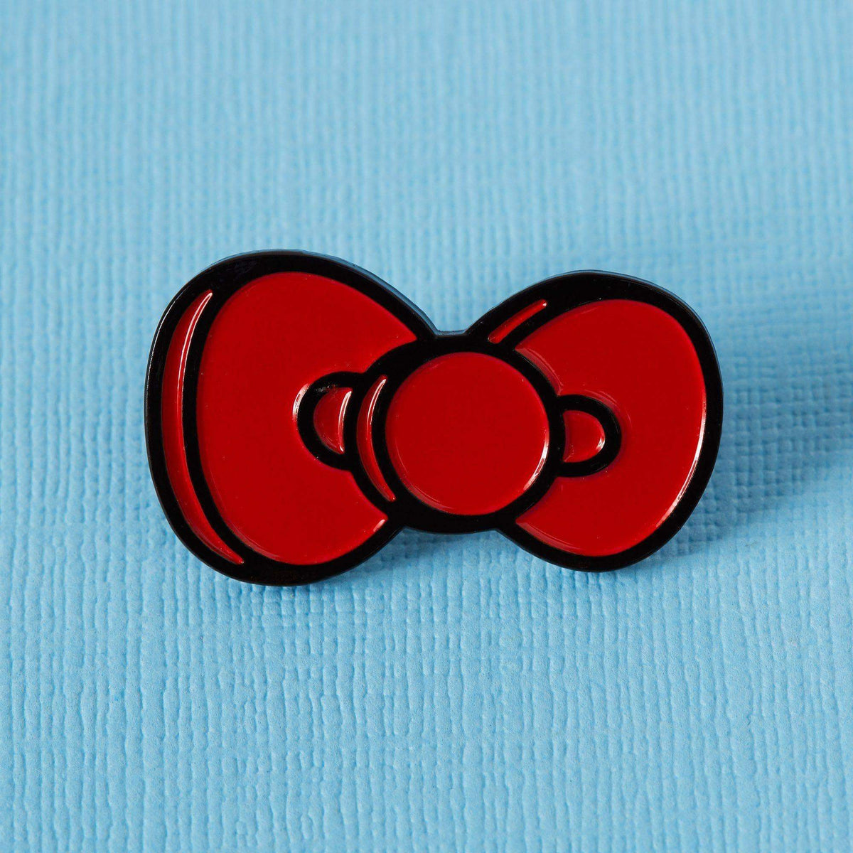 Hello Kitty x Punky Pins Chunky Kitty Bow Enamel Pin | oshoppu
